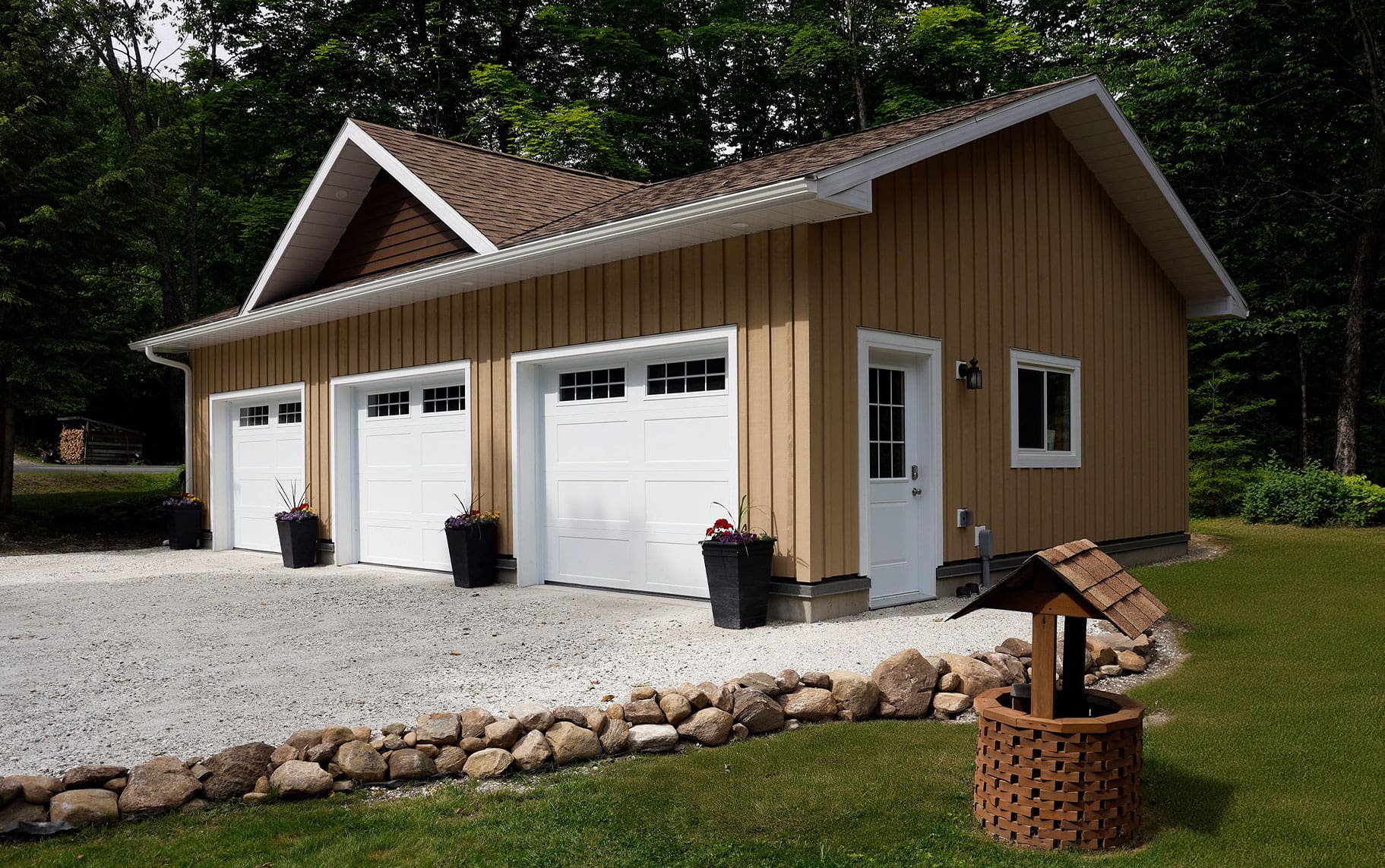 Top Custom Garage Builders - Get Your Quote Today!